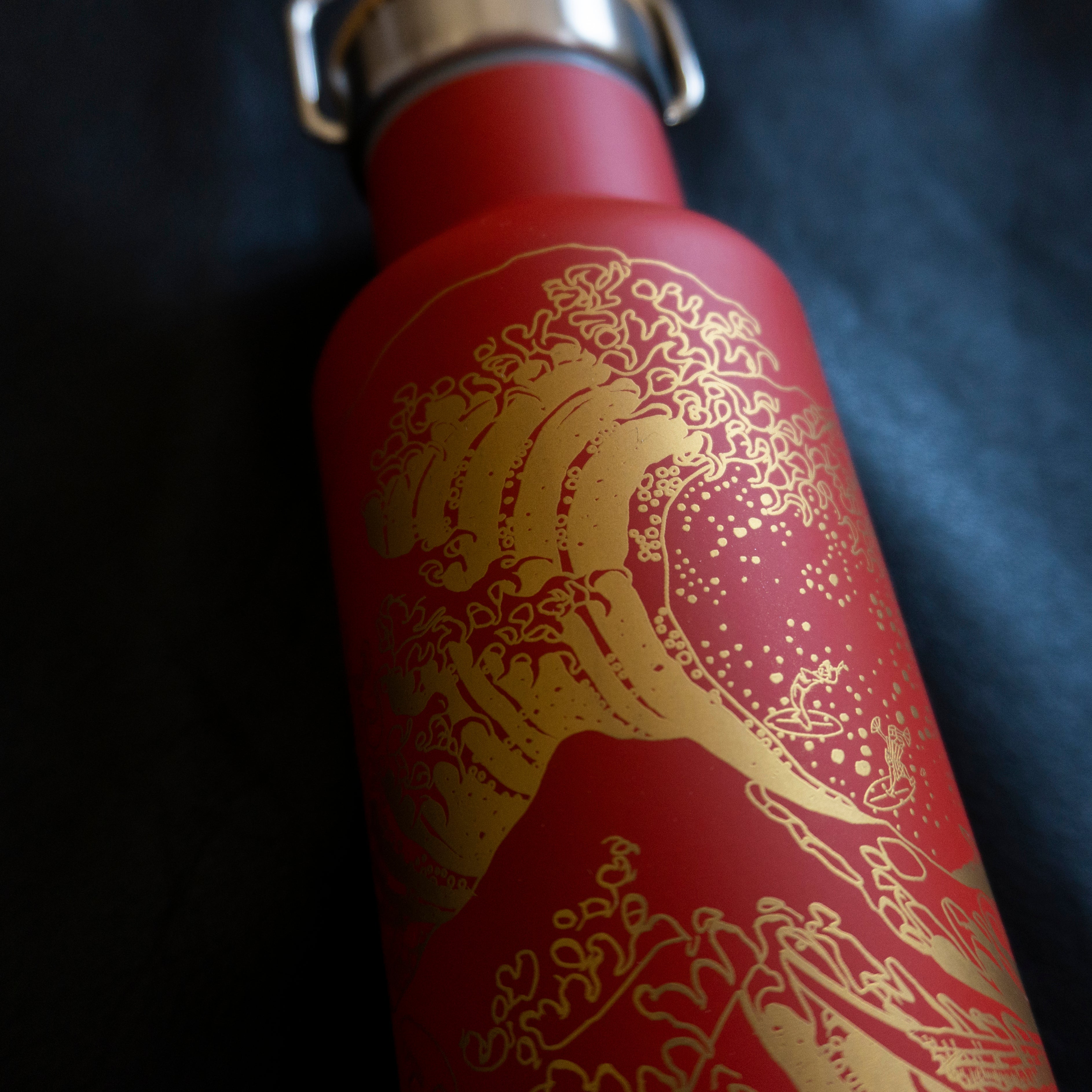 Stylish Ukiyoe-Inspired Japanese Water Bottle – Umami Square