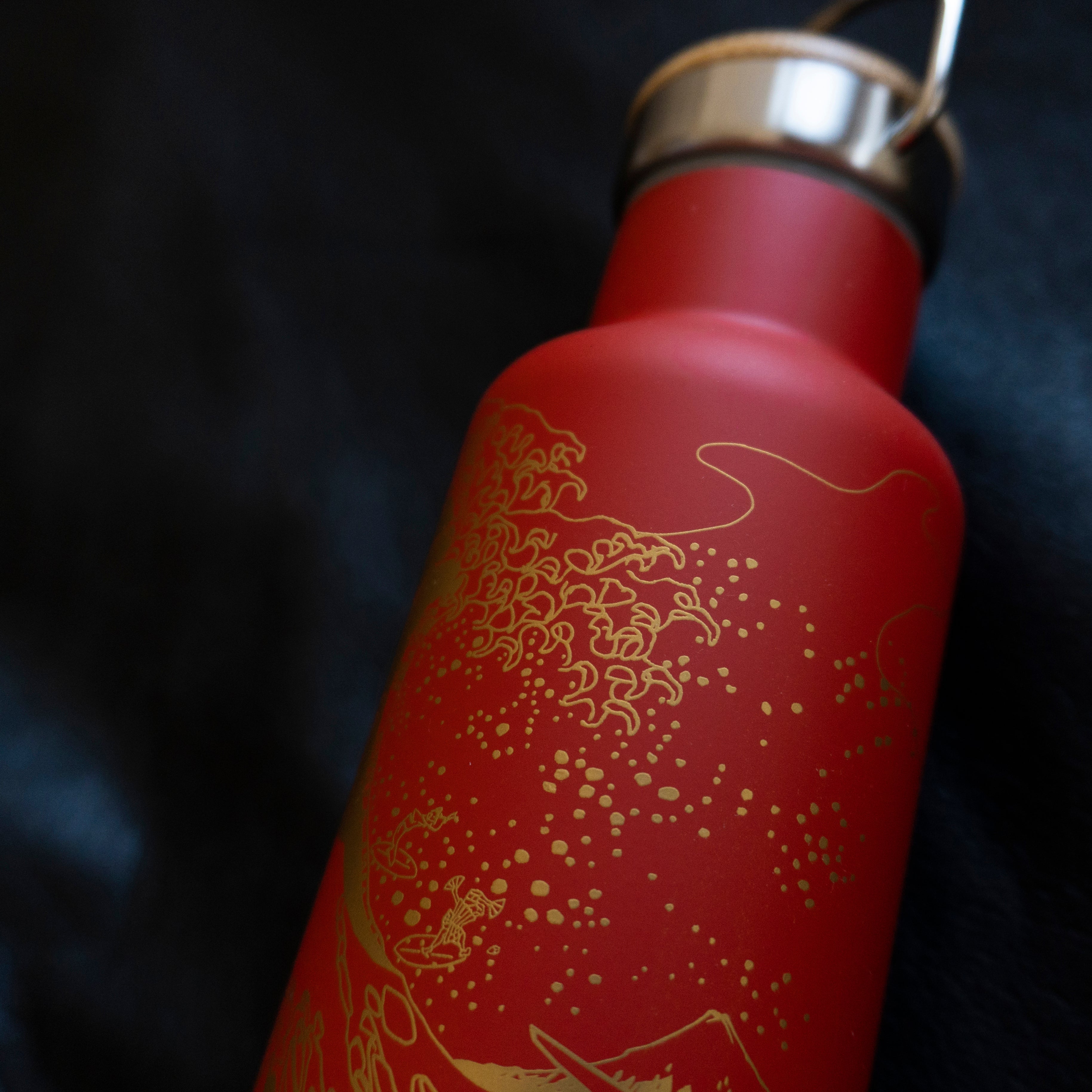 Stylish Ukiyoe-Inspired Japanese Water Bottle – Umami Square